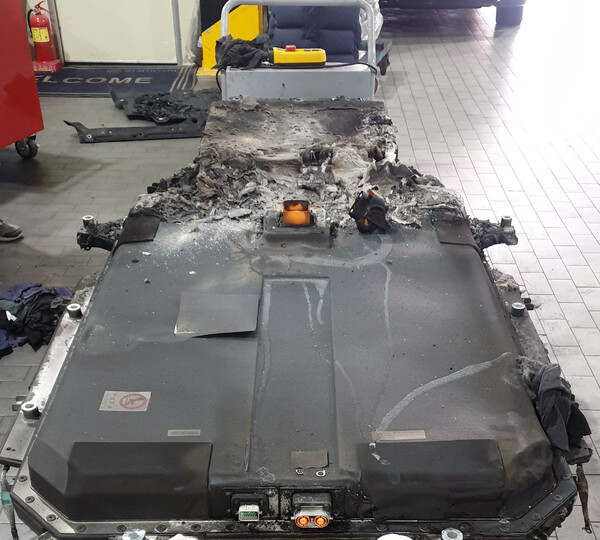 전기차 화재라는데 배터리는 멀쩡...불났다고 무조건 전기문제라 볼 수 없어